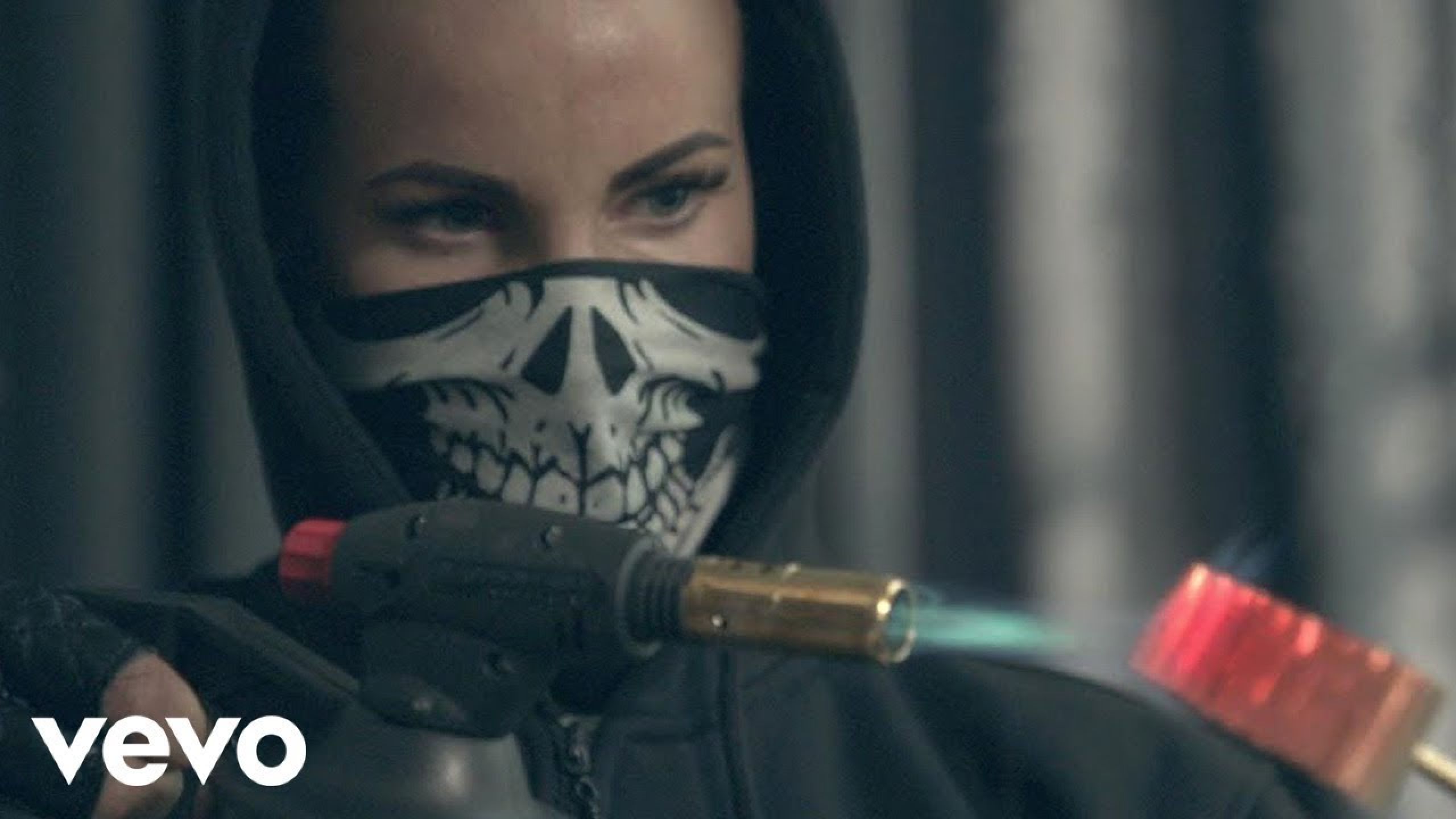 Avicii - For A Better Day: Clothes, Outfits, Brands, Style and Looks ...