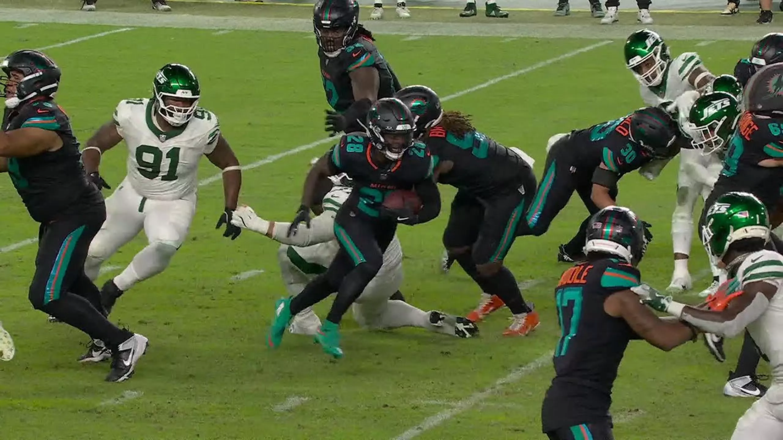 De'Von Achane's best plays from from Week 4 win over Jets on Monday ...