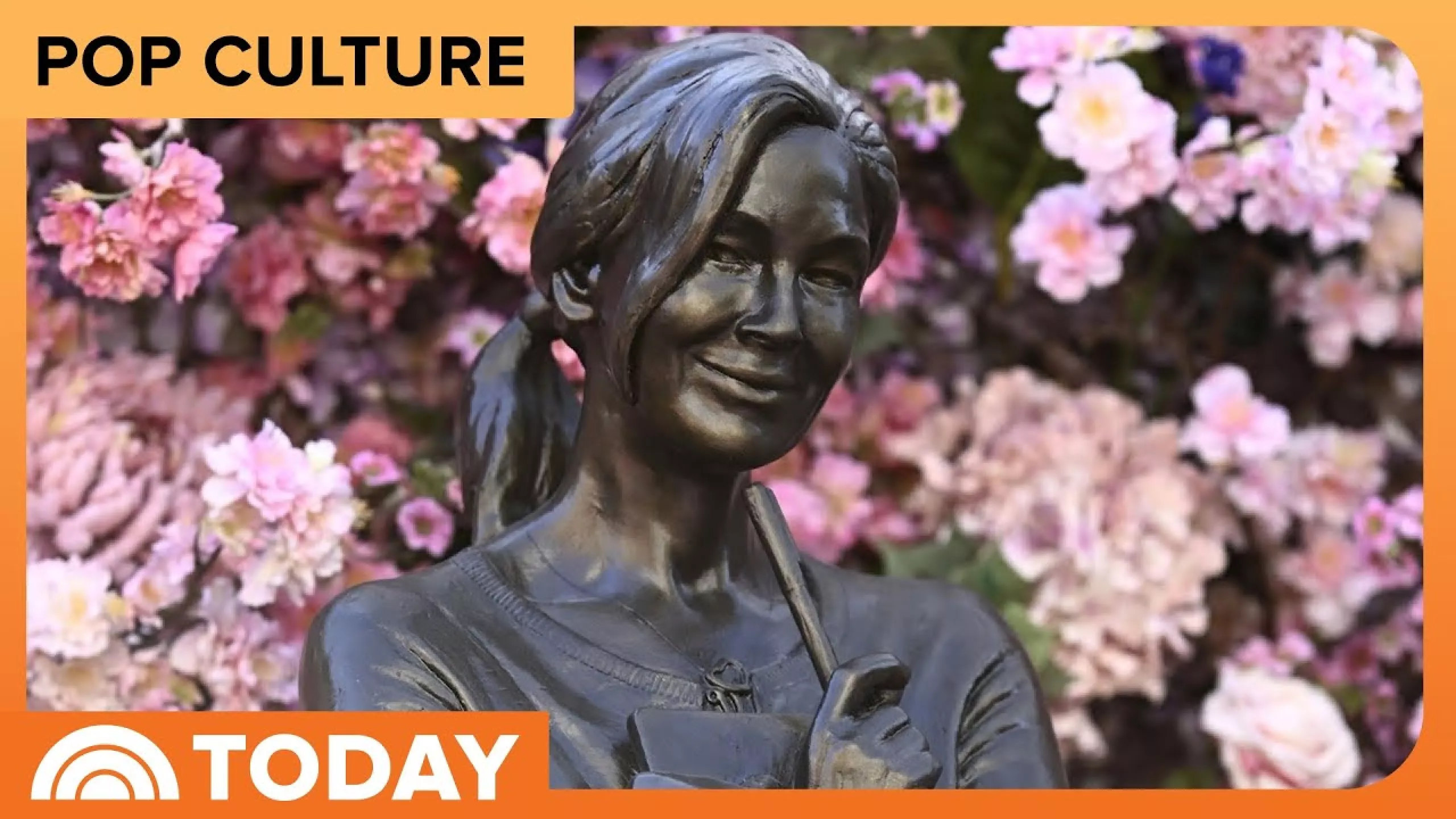 Renée Zellweger Unveils Bridget Jones Statue in London: Clothes ...