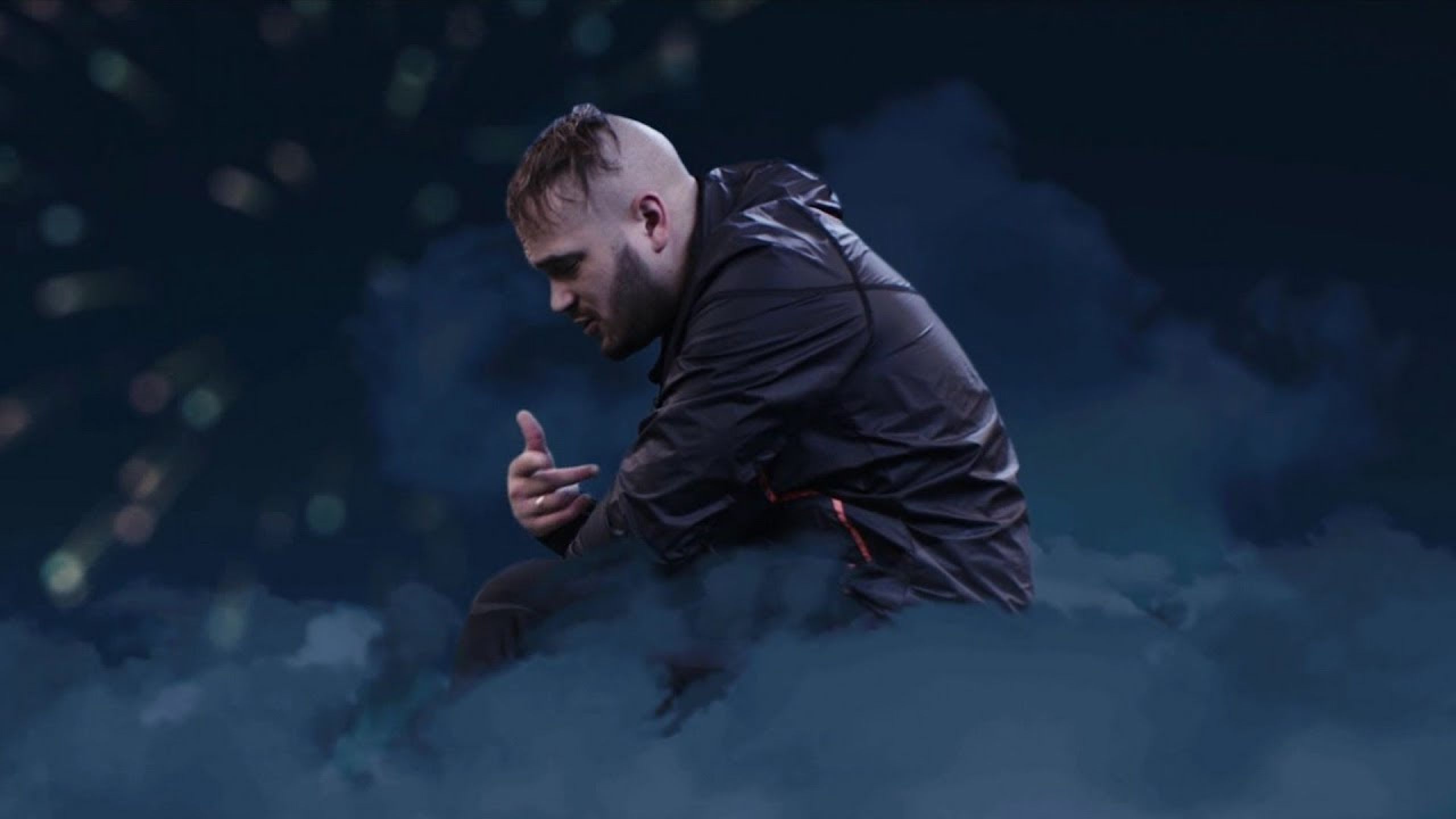 JuL - La tête dans les nuages // Clip Officiel // 2017: Clothes ...