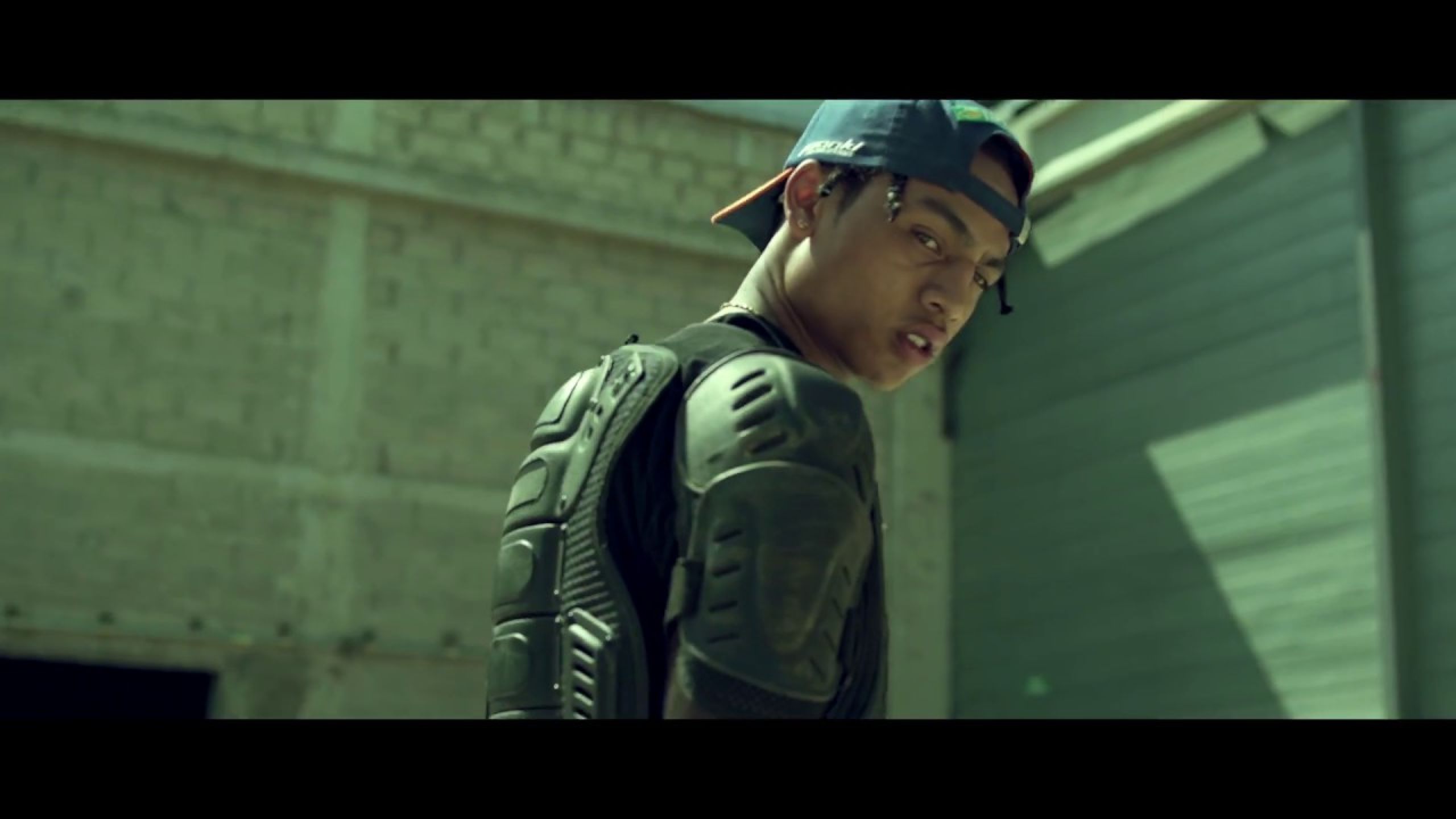 OBOY - Cobra (Clip officiel): Clothes, Outfits, Brands, Style and Looks ...