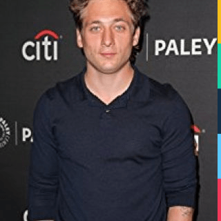 Jeremy Allen White: Clothes, Outfits, Brands, Style and Looks | Spotern