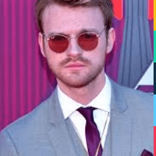 Finneas O'Connell: Clothes, Outfits, Brands, Style and Looks | Spotern