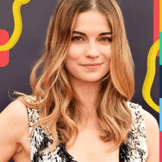 Annie Murphy: Clothes, Outfits, Brands, Style and Looks | Spotern