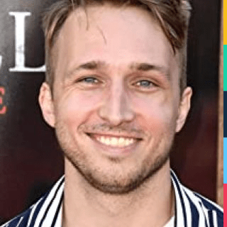 Shayne Topp: Clothes, Outfits, Brands, Style and Looks | Spotern