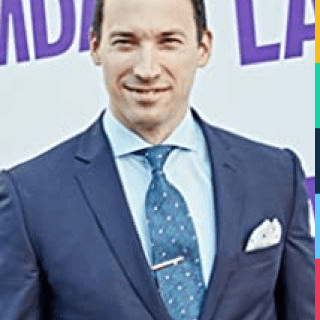 David Caves: Clothes, Outfits, Brands, Style and Looks | Spotern