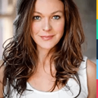 Caroline Brazier: Ropa, Moda, Look y Estilo | Spotern