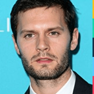 Hugo Becker: Clothes, Outfits, Brands, Style and Looks | Spotern