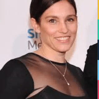 Amy Jo Johnson: Clothes, Outfits, Brands, Style and Looks | Spotern