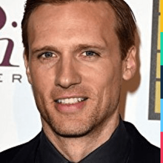 Teddy Sears: Clothes, Outfits, Brands, Style and Looks | Spotern