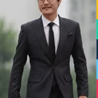 Kim Sung-kyun: Clothes, Outfits, Brands, Style and Looks | Spotern