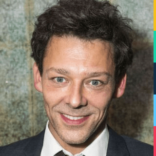 Richard Coyle: Clothes, Outfits, Brands, Style and Looks | Spotern