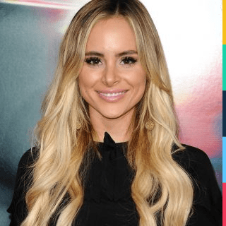 Amanda Stanton: Clothes, Outfits, Brands, Style and Looks | Spotern