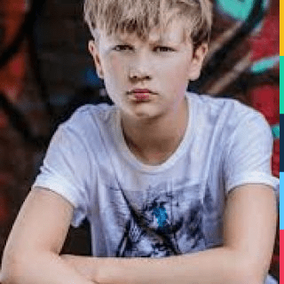 Jake Slack: Clothes, Outfits, Brands, Style and Looks | Spotern