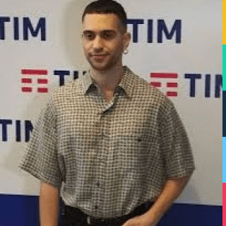 Mahmood: Clothes, Outfits, Brands, Style and Looks | Spotern