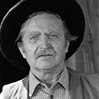 Karl Swenson: Clothes, Outfits, Brands, Style and Looks | Spotern