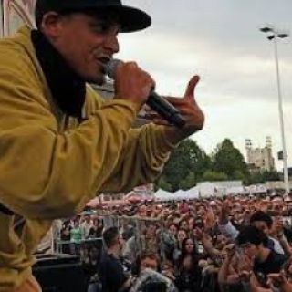 Evidence: Clothes, Outfits, Brands, Style and Looks | Spotern