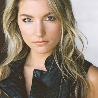 Haley Busch: Clothes, Outfits, Brands, Style and Looks | Spotern