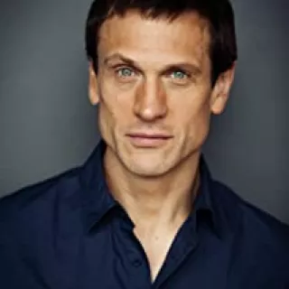 Simon Merrells: Clothes, Outfits, Brands, Style and Looks | Spotern