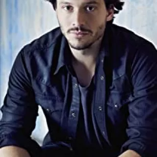 David Oakes: Clothes, Outfits, Brands, Style and Looks | Spotern