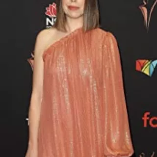 Alison Bell: Clothes, Outfits, Brands, Style and Looks | Spotern