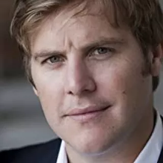 Peter Coonan: Clothes, Outfits, Brands, Style and Looks | Spotern