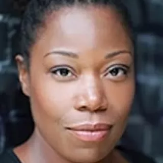 Michele Austin : Vêtements, Mode, Look et Style | Spotern