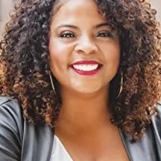 Brely Evans: Clothes, Outfits, Brands, Style and Looks | Spotern