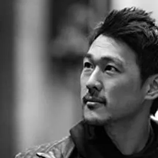 Analyst Ian Lim (played by James Chen) outfits on FBI