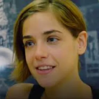 Veki G. Velilla: Clothes, Outfits, Brands, Style and Looks | Spotern