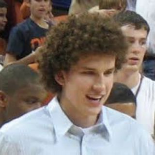 Matt Hill: Clothes, Outfits, Brands, Style and Looks | Spotern