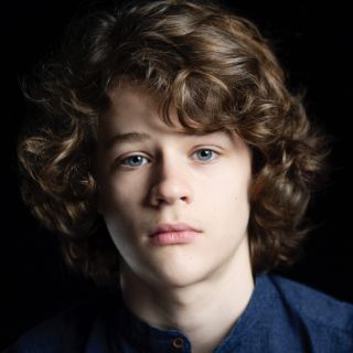 Sam Taylor Buck: Clothes, Outfits, Brands, Style and Looks | Spotern