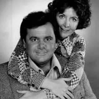 Mitzi Hoag: Clothes, Outfits, Brands, Style and Looks | Spotern