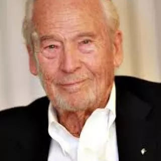 Mark Miller: Clothes, Outfits, Brands, Style and Looks | Spotern