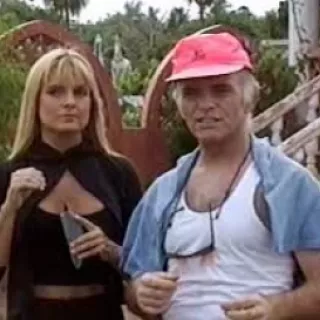 Jillian Kesner-Graver: Clothes, Outfits, Brands, Style and Looks | Spotern