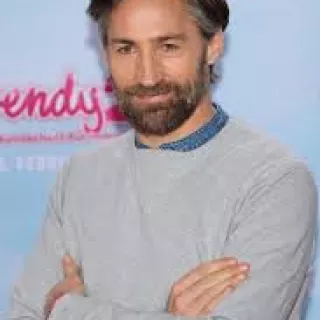 Benjamin Sadler: Clothes, Outfits, Brands, Style and Looks | Spotern