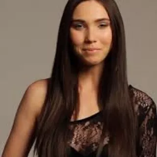 Jessica Green: Clothes, Outfits, Brands, Style and Looks | Spotern