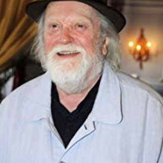 Albert Delpy: Clothes, Outfits, Brands, Style and Looks | Spotern