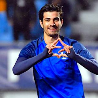 Martin Terrier: Clothes, Outfits, Brands, Style and Looks | Spotern