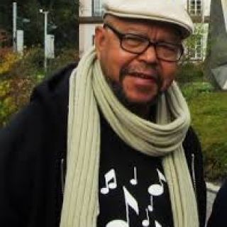 Larry Garner: Clothes, Outfits, Brands, Style and Looks | Spotern