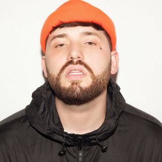 Gashi: Clothes, Outfits, Brands, Style and Looks | Spotern