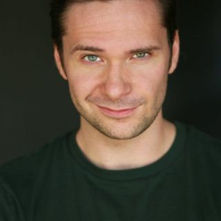 Aleksander Ristic: Ropa, Moda, Look y Estilo | Spotern