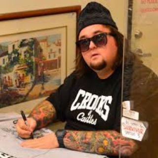 Chumlee: Clothes, Outfits, Brands, Style and Looks | Spotern