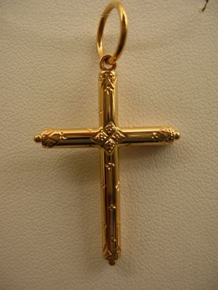 Croix de Savoie : bijoux savoyards en or