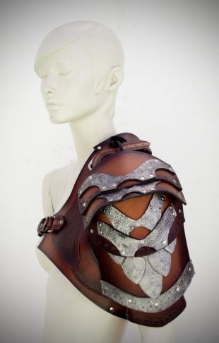 LaForjadePrometeo - Barbarian Pauldron, Viking pauldron, Orco Pauldron ...