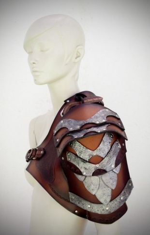 LaForjadePrometeo - Barbarian Pauldron, Viking pauldron, Orco Pauldron ...
