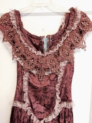 BaysideStudios - Robe steampunk altérée mauve petit