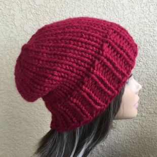 TheOrangeCove - Tuque rouge, prêt à expédier sans couture à la main en ...