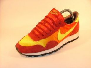 Nike - Nike Omega Flames