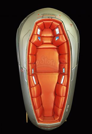Meredith Vickers’ (Charlize Theron) Hero Escape Pod